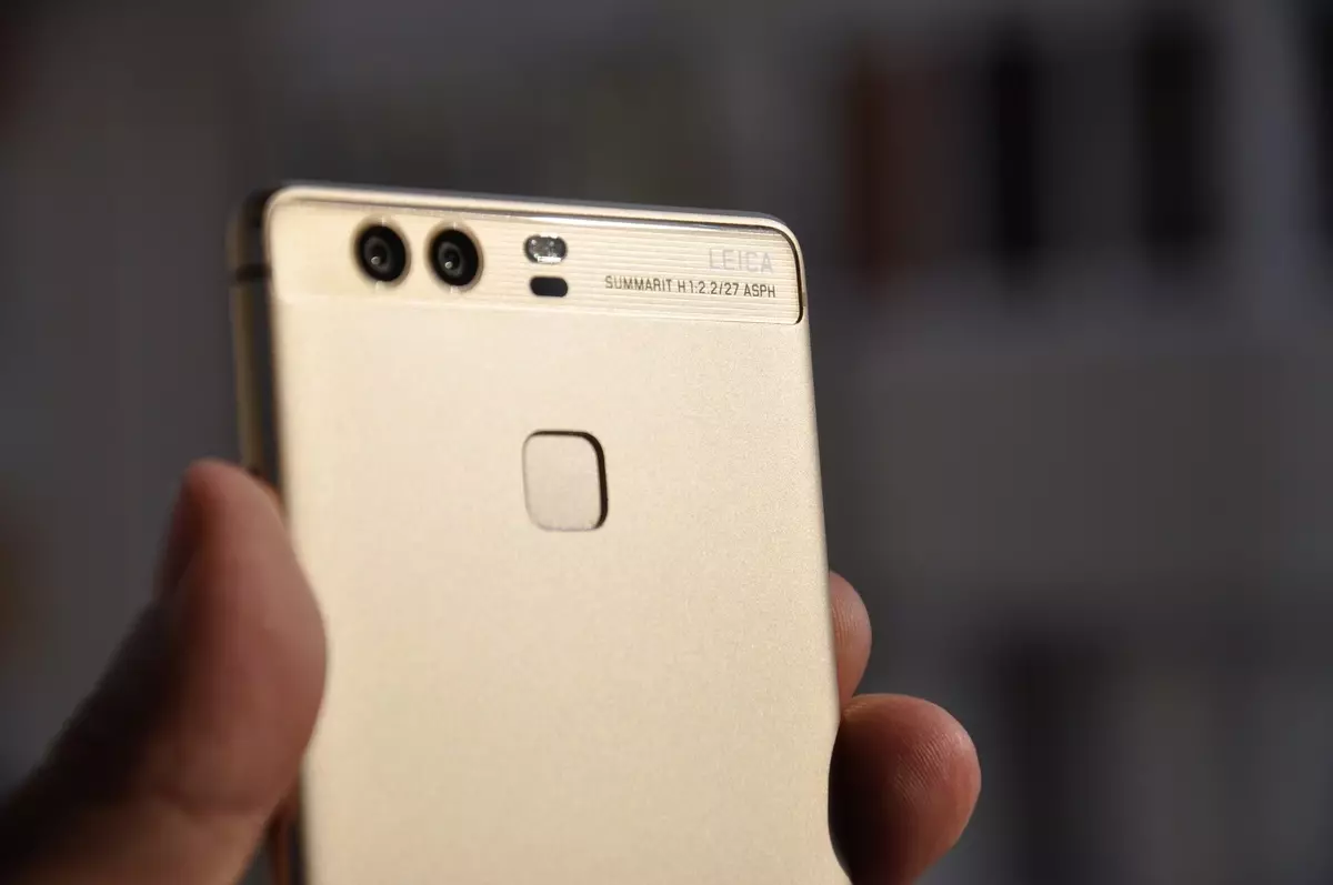 ليڪن جي بنياد تي Huawei P10 کي رسايو