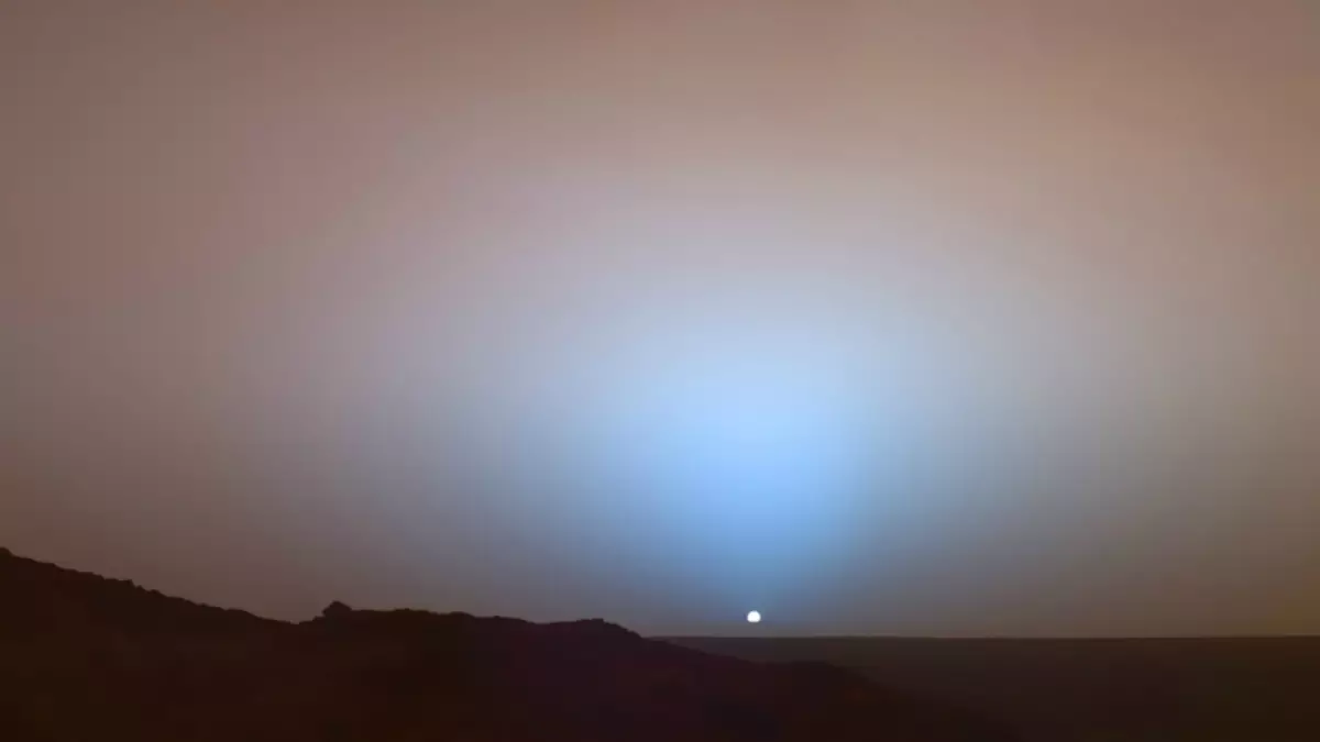 What color is the sunset on other planets? 11305_2