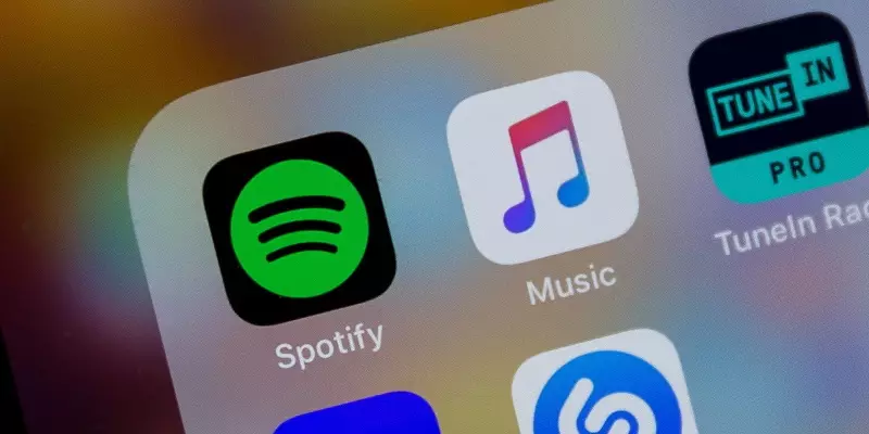 Hoe Apple sukkel met mededingers (op die voorbeeld van Spotify)