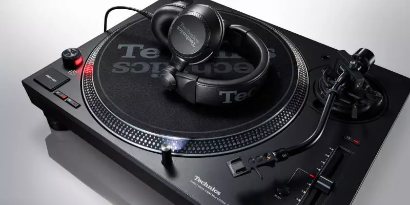 Technics SL-1210 MK7