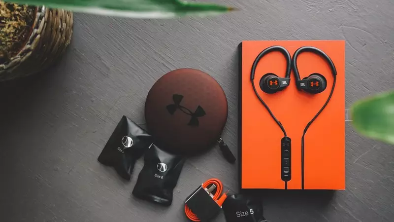 Pregledajte JBL pod oklop Sport Bežični otkucaj srca