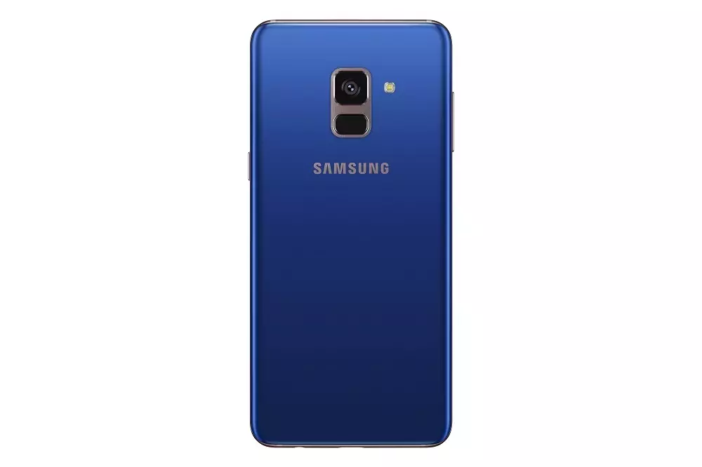 Smartphone Samsung Galaxy A8 dan A8 + (2018) disajikan 12393_2