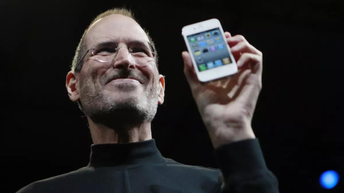 Por que Tim Cook é Steve Jobs Steve. Con el, o iPhone volveuse máis precioso que o petróleo 12548_6