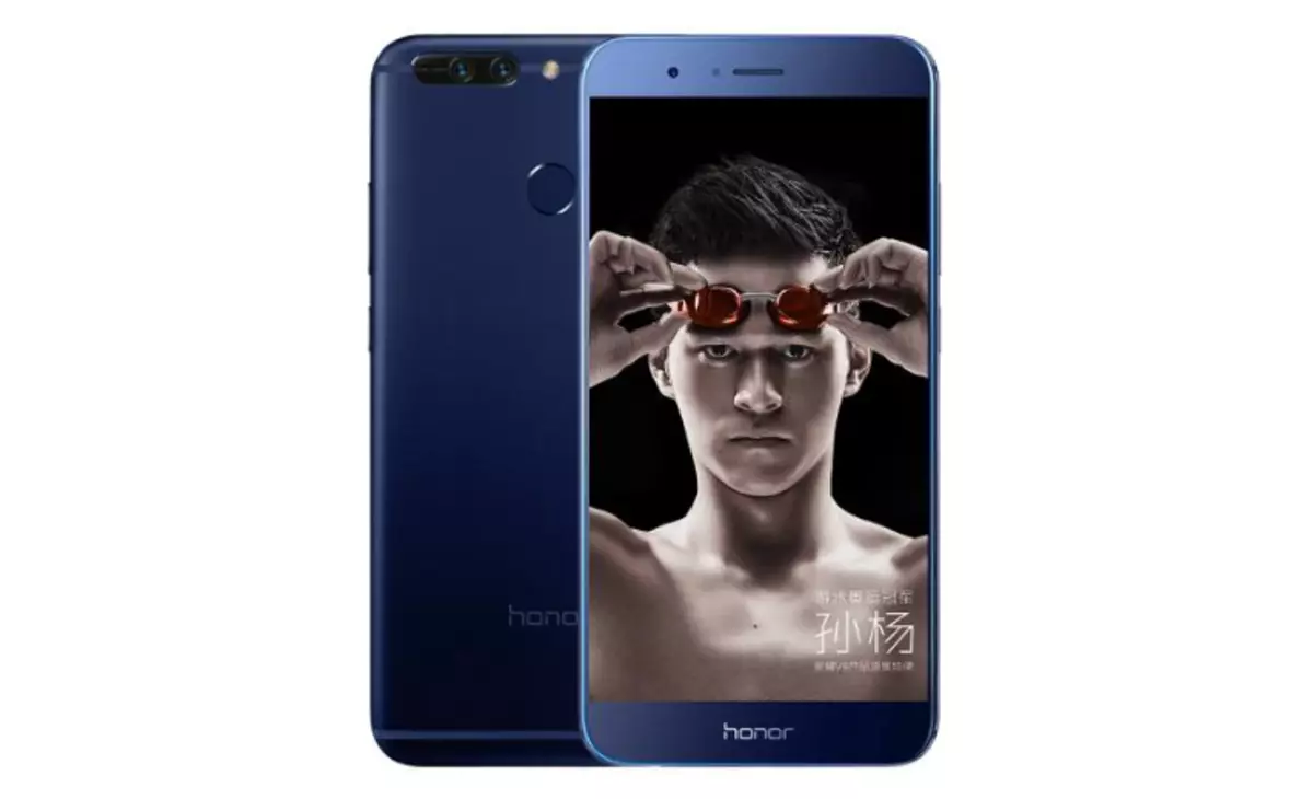 Honoro V9 - la unua vera flago de 2017