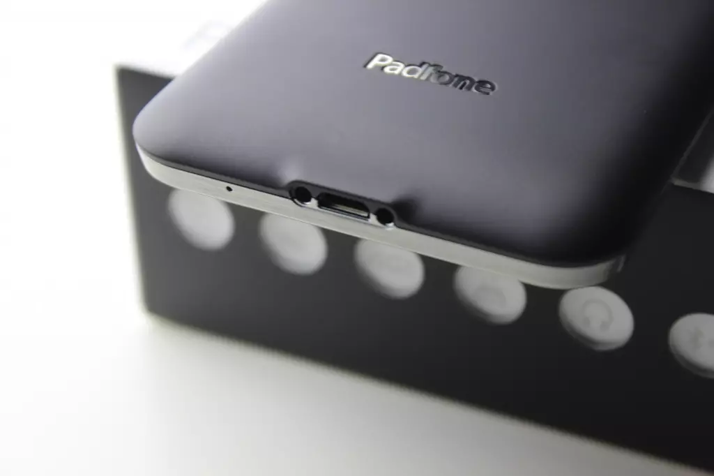 Logo Padfone