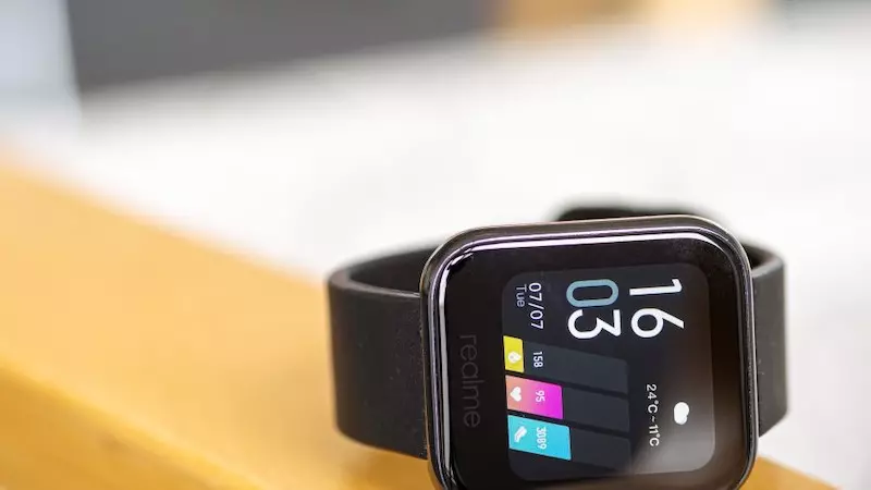 თქვენ არ შეამჩნევთ, და Smart Watch გახდა უკეთესი, სესხის ძირითადი თვისება Apple Watch. Xiaomi Mi Band აღარ არის საჭირო? 13803_3