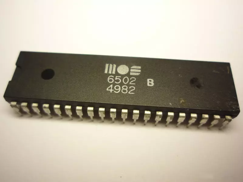 Dag-6502B.jpg.