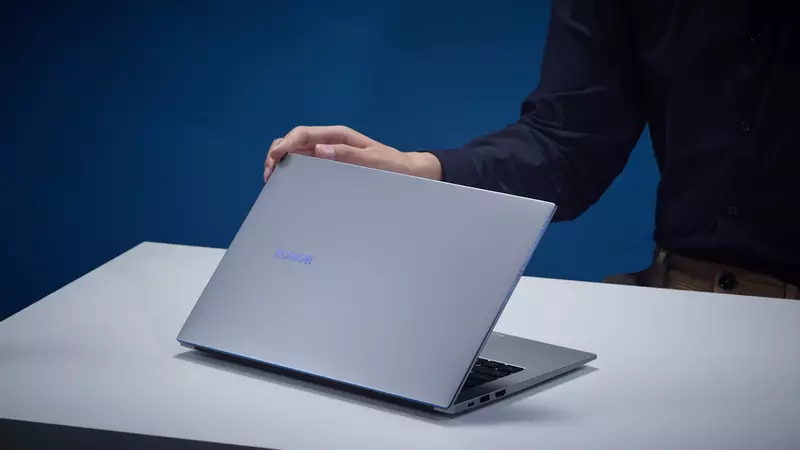 ในรัสเซีย The Honor Pad V6 แท็บเล็ตและแล็ปท็อปที่อัปเดตของซีรี่ส์ Honor Magicbook ปรากฏขึ้น 14016_19