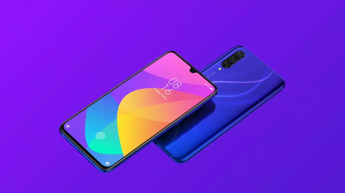 Xiaomi Mi 9 Lite: Midju, ktorý bude bestseller v Rusku 1435_1