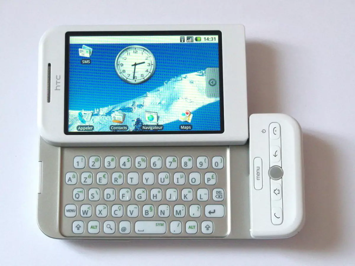 HTC DREAM.