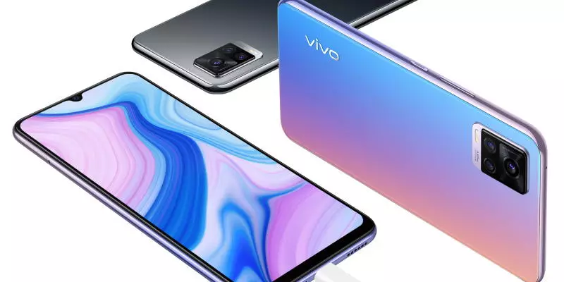 Vivo V20.