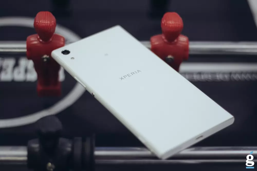 Pisanan Deleng ing Sony Xperia XA1 lan XA1 Ultra: Karakteristik, Fitur, Galeri Foto 1536_22