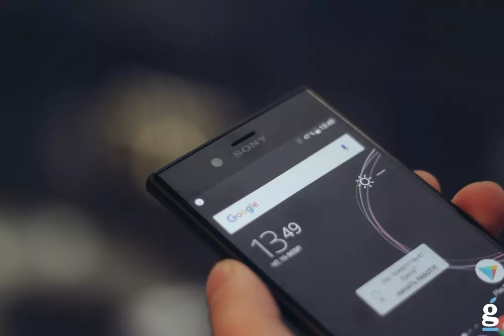 Ensimmäinen Katso Sony Xperia XZS: Ominaisuudet, ominaisuudet, Kuvagalleria 1547_6