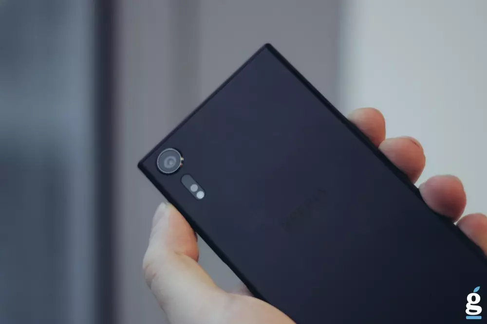 Sony Xperia XZS sowetleriň: aýratynlyklary, aýratynlyklary, Surat Ýygyndysy 1547_9