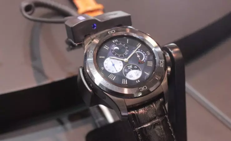 اولین نگاهی به Huawei Watch 2 و تماشای 2 کلاسیک