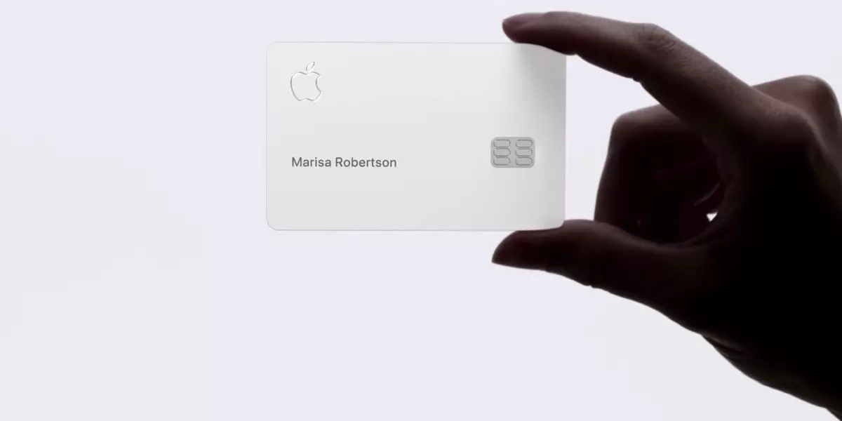 Apple Card : 러시아에 살고있는 경우 교체하는 방법과 멋진 캐시를 원한다면