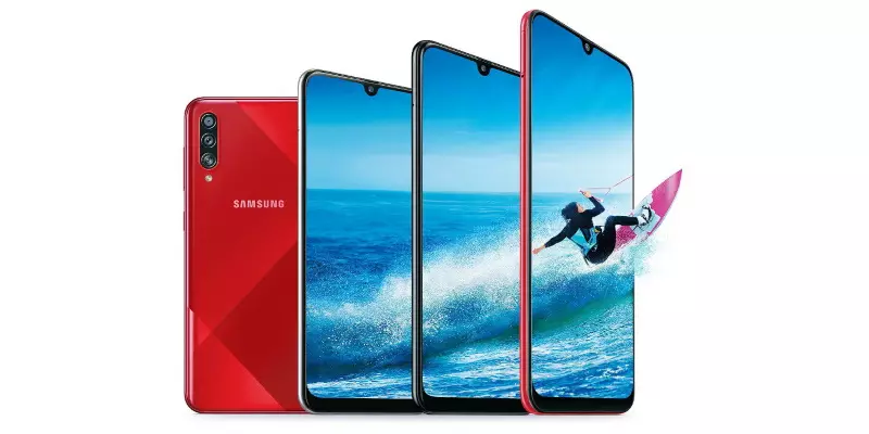 Samsung Galaxy A70s - malmultekosta smartphone kun fotilo de 64 megapixel