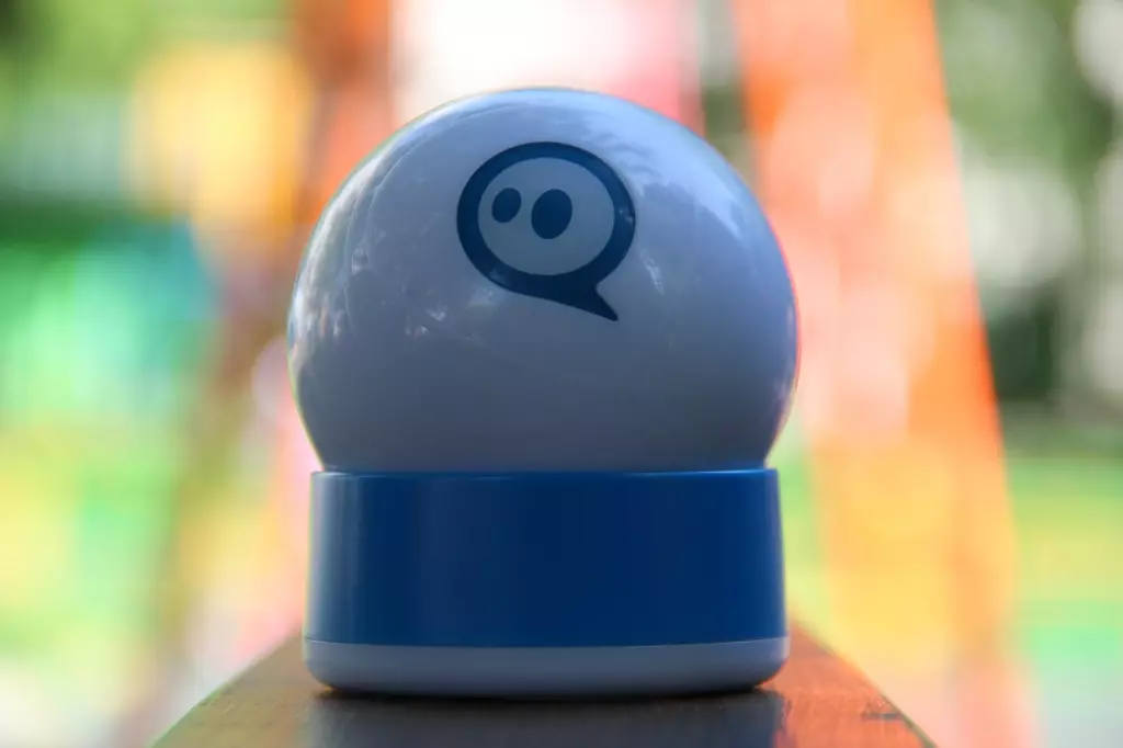 Sphero 2.0 Review.