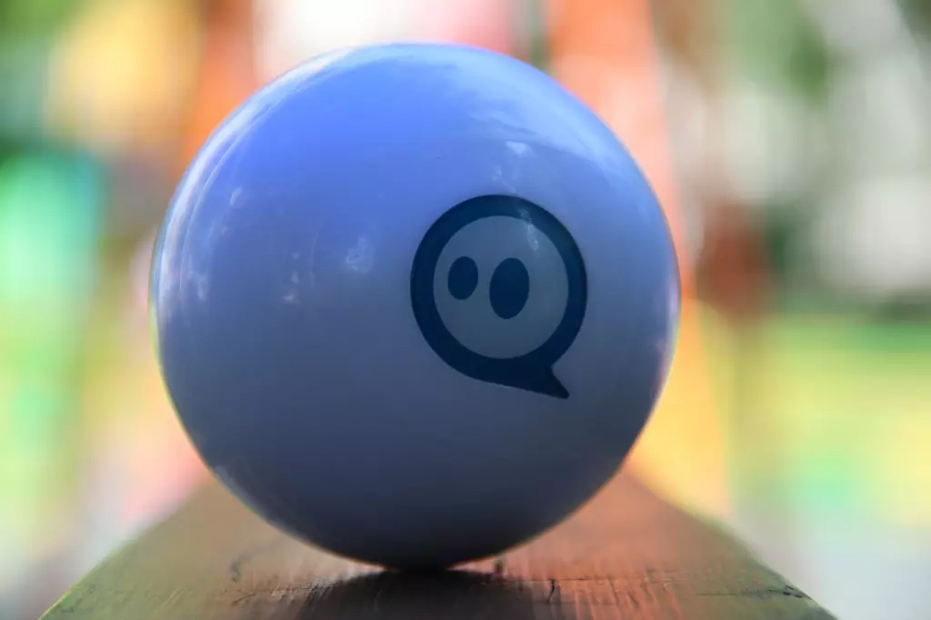 Sphero 2.0 සමාලෝචනය