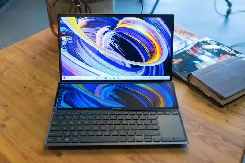 סקירה ASUS Zenbook Duo UX482E: מחשב נייד מקצועי ייחודי עשוי להיות זול? 19825_5