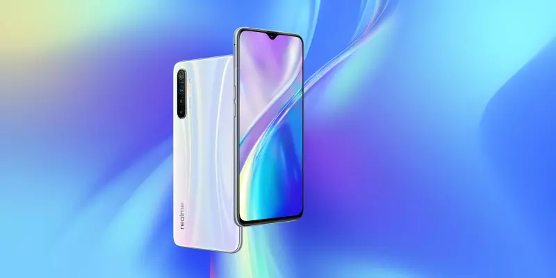 Realme XT ස්මාර්ට් ජංගම දුරකථනය 64 මෙගාපික්සල් කැමරාවක් සමග රුසියාව තුල ඇති