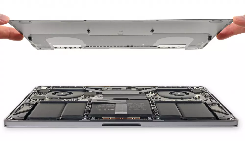 IFIXIT Disassembled ახალი MacBook Pro და აფასებს მისი შენარჩუნება 19957_3