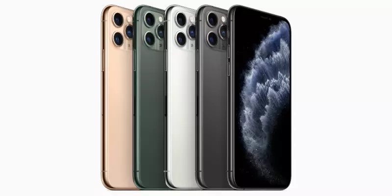 iPhone 11 እና ሩሲያ ውስጥ 11 Pro ወደቀች