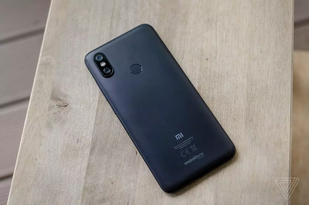 Xiaomi Mi A2 og A2 Lite på 