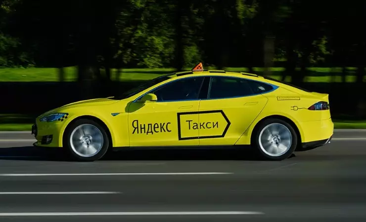 Yandex.taxi wuxuu bartay inuu bixiyo gaadiid aan fiicnayn