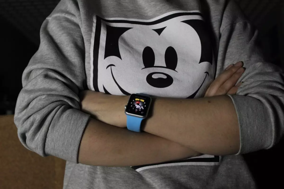 Перший погляд на Apple Watch Sport