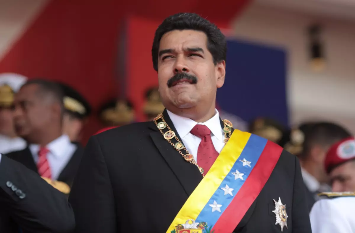 Nicholas maduro.