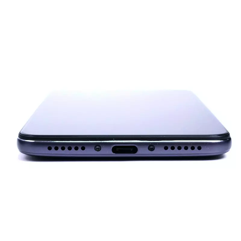Smartphone מסתורי Xiaomi Pocophone F1: תמונות, תכונות ומחיר 20968_8
