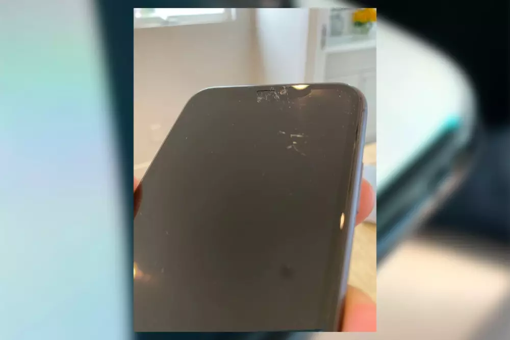 Os usuarios queixan de fráxiles pantallas de iPhone 11 2118_2