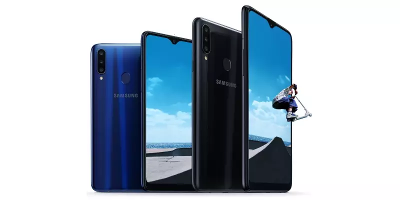 Rusijoje pasirodė pernelyg didelė "Samsung Galaxy A20S" su triguba fotoaparatu