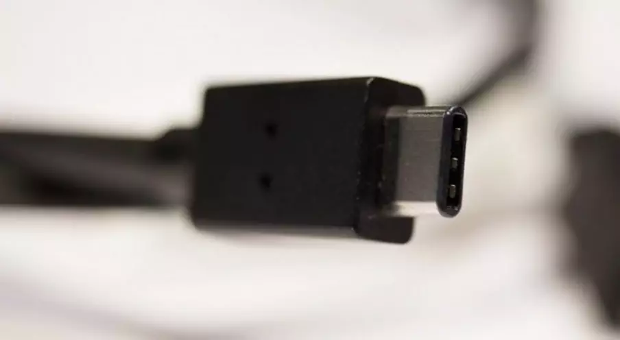 USB Type-C