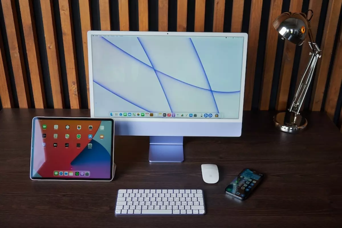 ទិដ្ឋភាពទូទៅនៅលើ iMac M1: ក្រុមហ៊ុន Apple ក្នុងឆ្នាំ 2021 ថ្មីបំផុត, មិនបានសូម្បីតែជជែកតវ៉ា