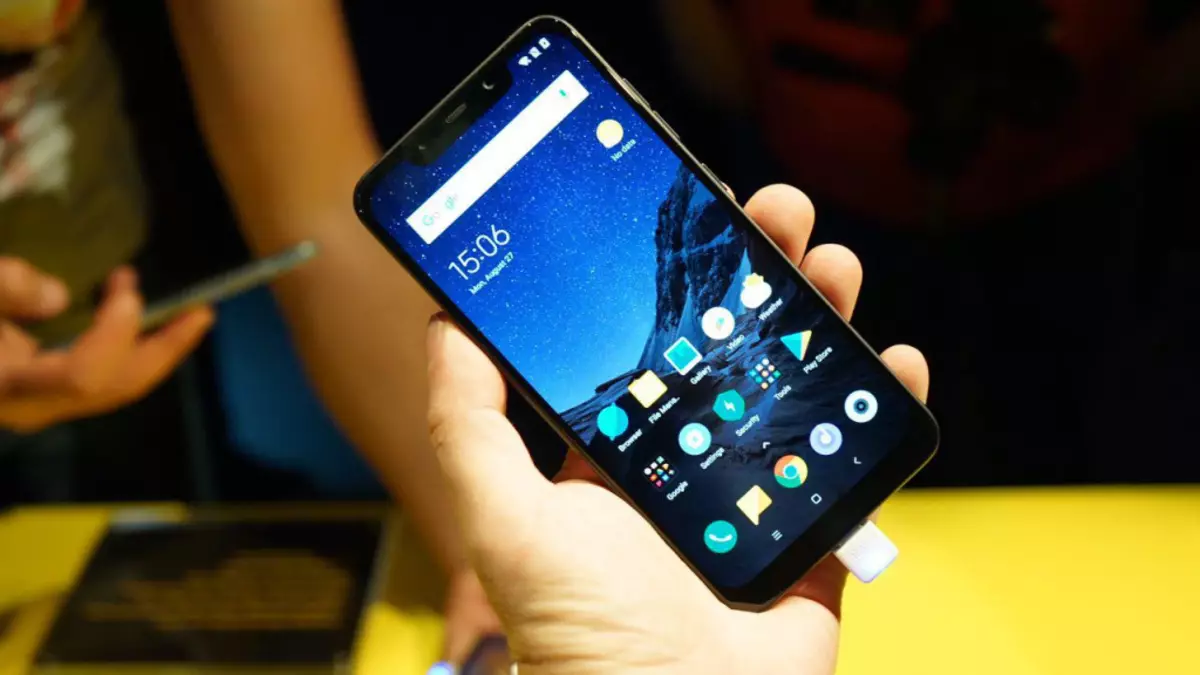 Pocophone F1.