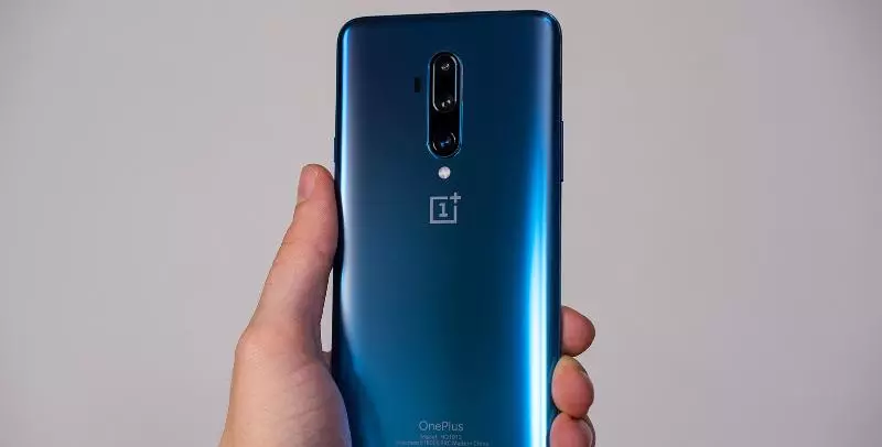 OnePlus 7T Pro imewasilishwa: na skrini ya 90 Hz, Snapdragon 855+ na malipo kwa dakika 50