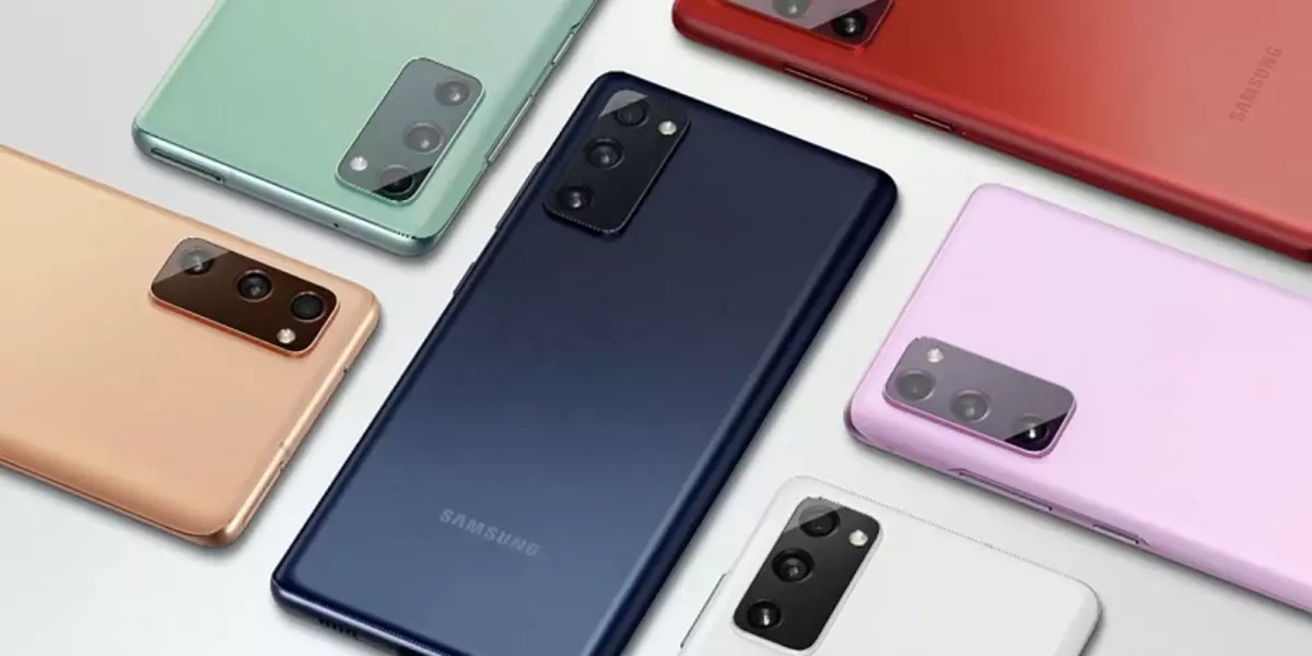 तल Exmonos: Samsungry Rassia ग्यालेक्सी S20 फ्रिपड्रागन 5655 प्रोसेसर 22911_1