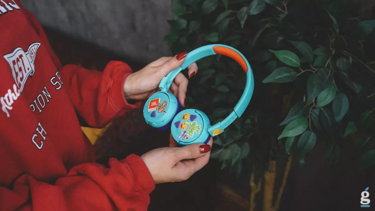 Produk hari ini: headphone nirkabel anak-anak JBL JR300BT