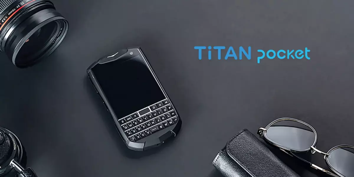 Produto do dia: smartphone de bolso de titã barato compacto com teclado físico 23339_1