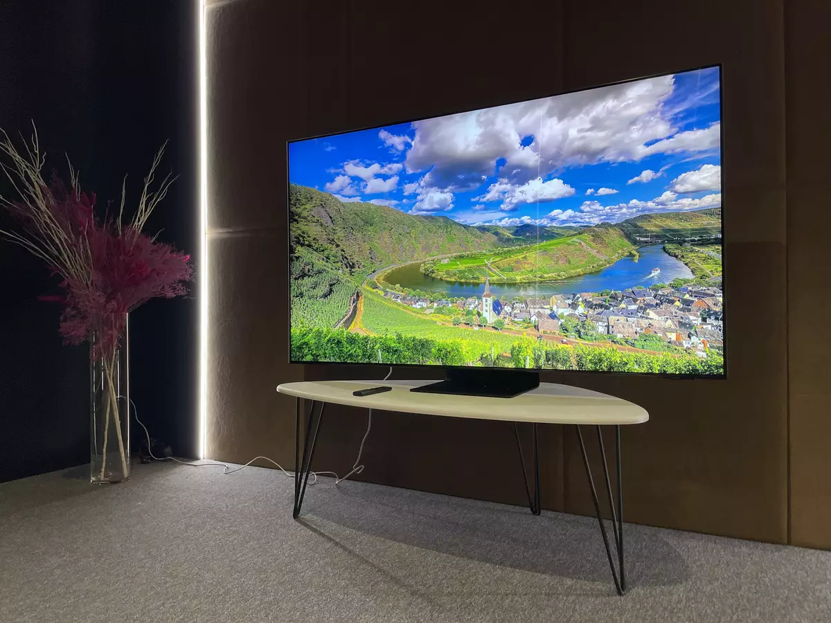 Samsung Neo Qled 2021 QN90A Review: Hierdie TV het die spel gedraai. Sappige kleure, maar sonder OLEG en Screen Burnout 23777_11