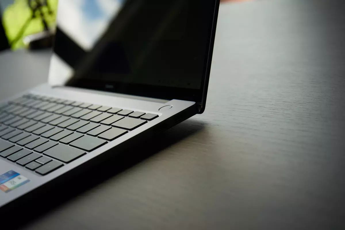 Huawei Matebook 14 Review: Miks on see professionaalne sülearvuti kui MacBook Air? 23868_11