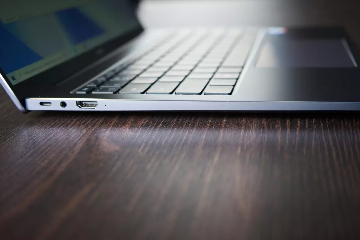 Huawei Matebook 14 Pregled: Zašto je to profesionalniji laptop od MacBook zraka? 23868_9