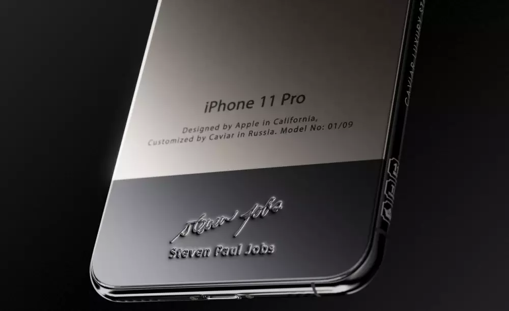 iPhone 11 Pro za 374.000 rubljev. Vse to je v primeru izklopa želve steve delovnih mest 2445_3