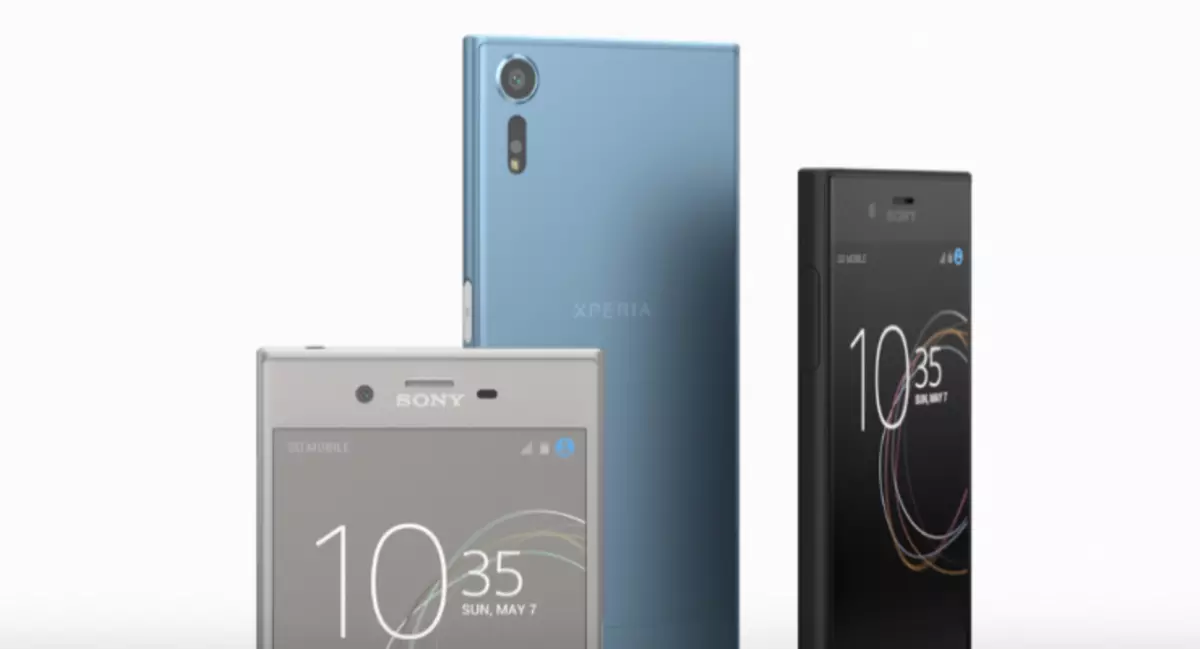 Smartphone Sony Xperia Xperia Xperia X.S yog muaj rau kev txiav txim ua ntej hauv Russia