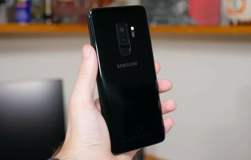 S9 +。