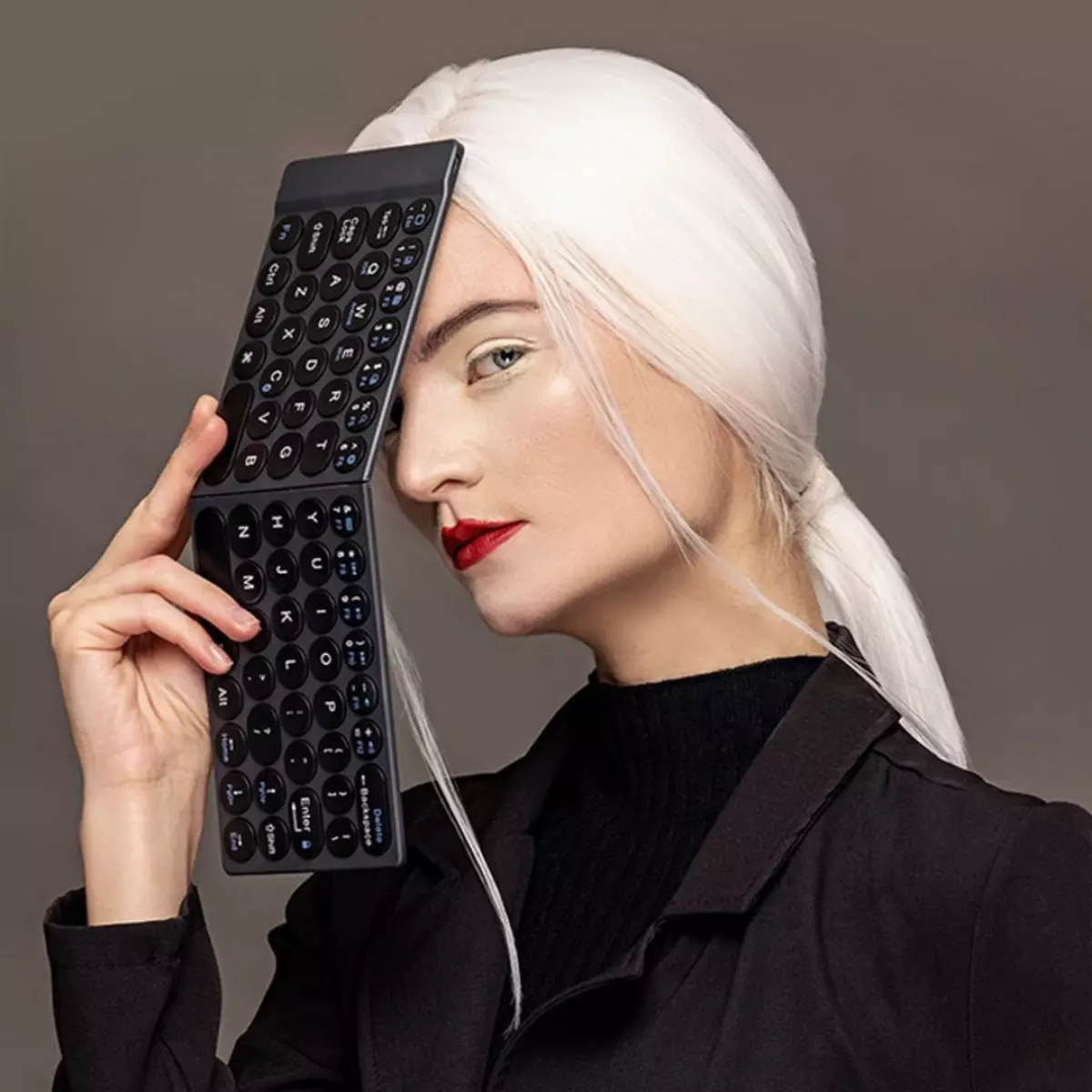 Produsul zilei: tastatura wireless subțire pliabilă subțire 26008_4