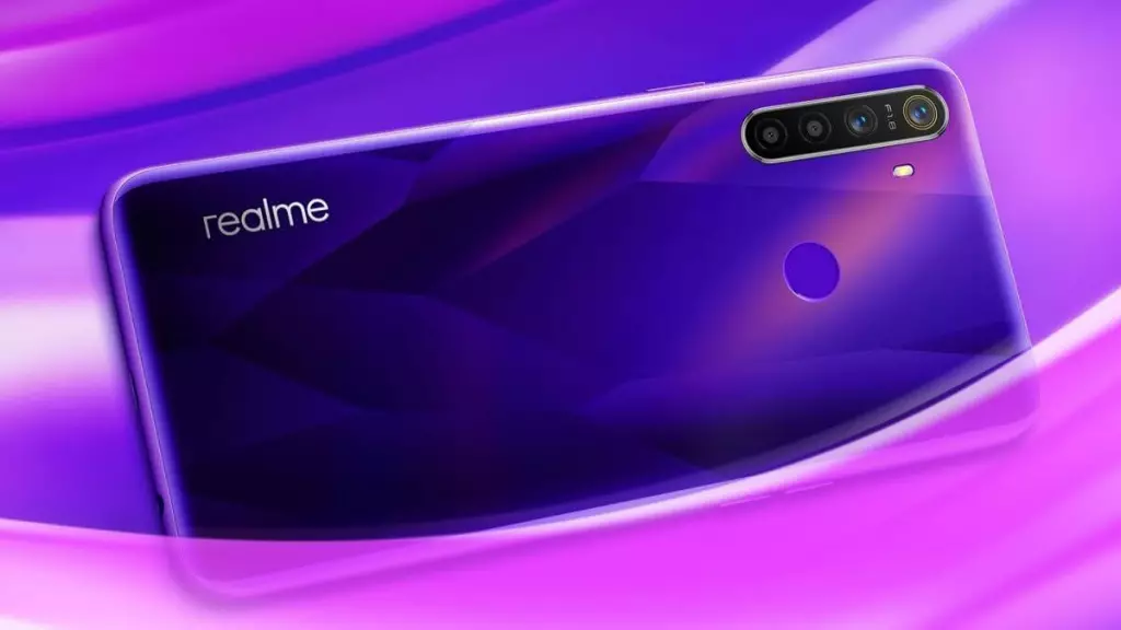 Realme 5.