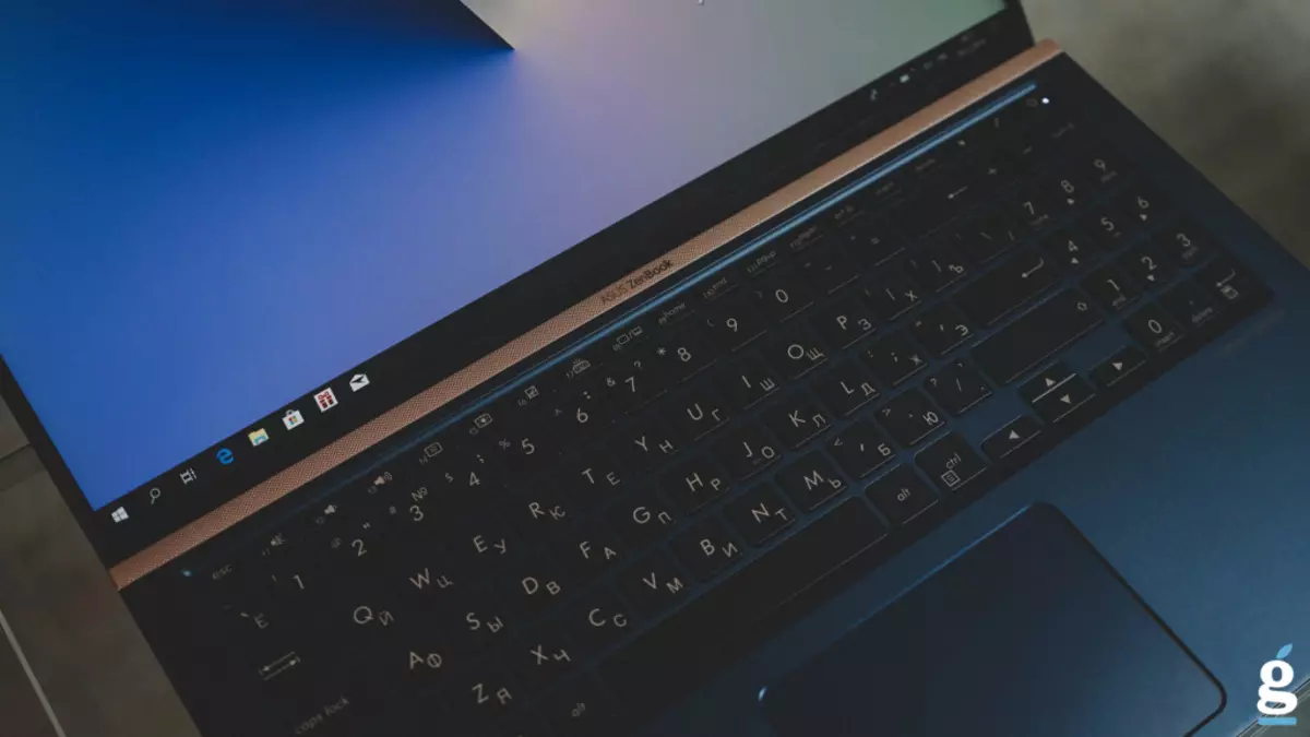 ASUS Zenbook 15 نظرة عامة